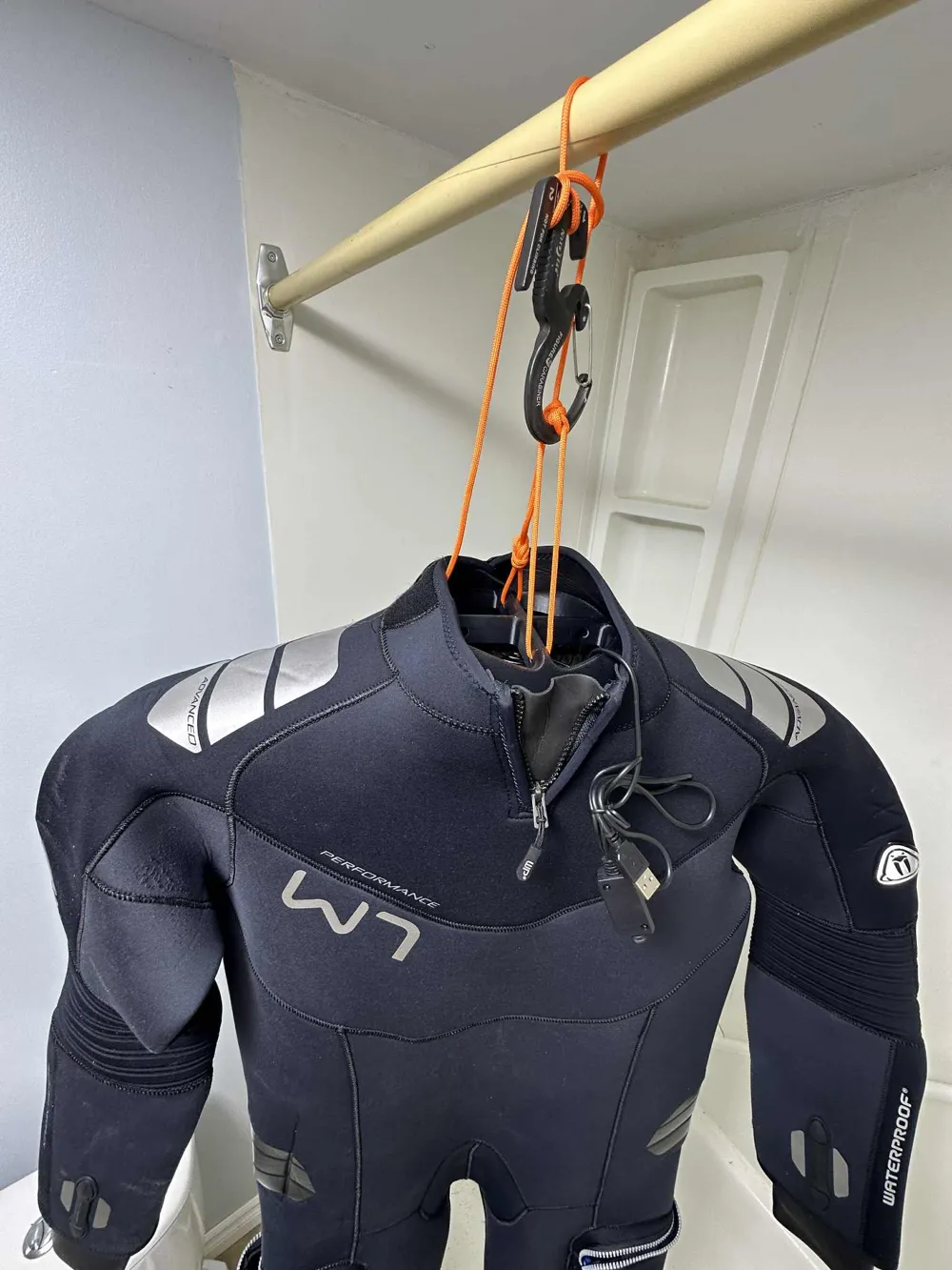Wetsuit Hanger Fan - Free 3D Print Model - MakerWorld
