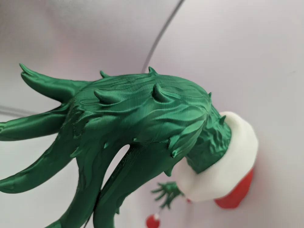 Grinch hand decor - Updated tree hang! by avaloonunder MakerWorld ...