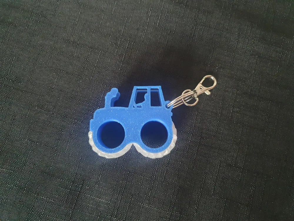 TRACTOR FIDGET SPINNER CLICK IN PLACE KEYRING by eyedoo3d MakerWorld ...