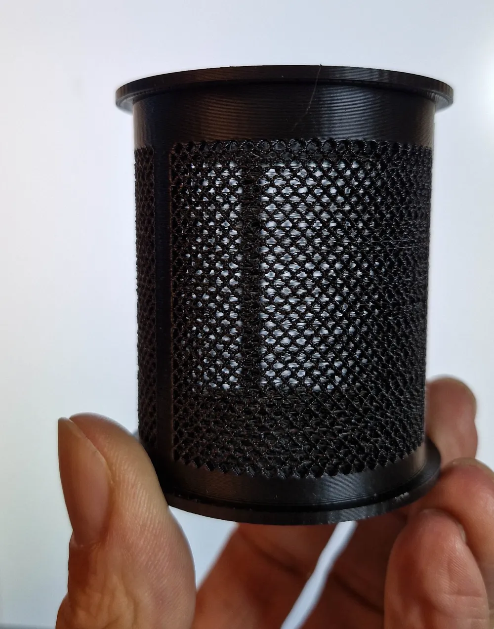 Bambu Filament Spool Desiccant Holder - Free 3D Print Model - MakerWorld