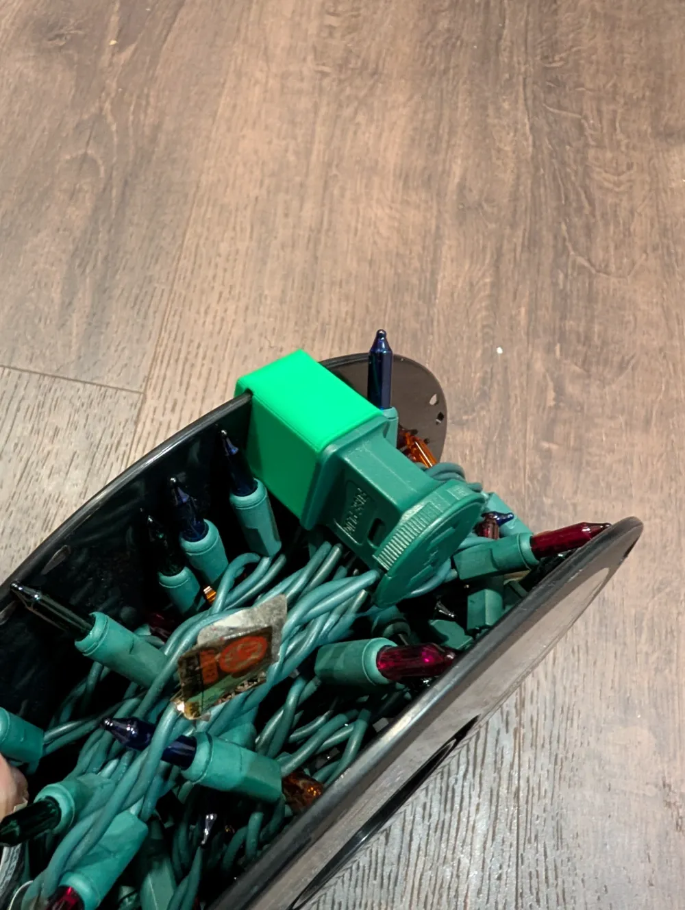 Christmas Light Spool Plug by Mass_Maker - MakerWorld