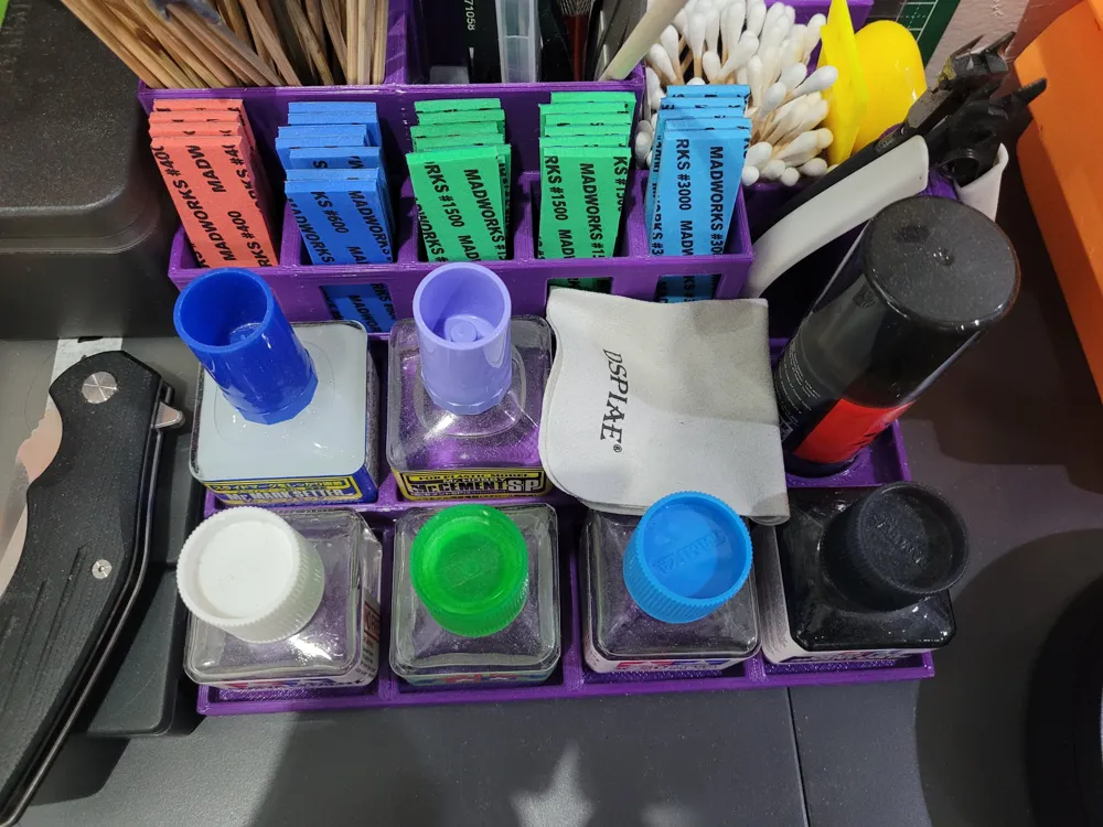 Gundam Modelling Tool Station/Organiser by leoax19980 - MakerWorld