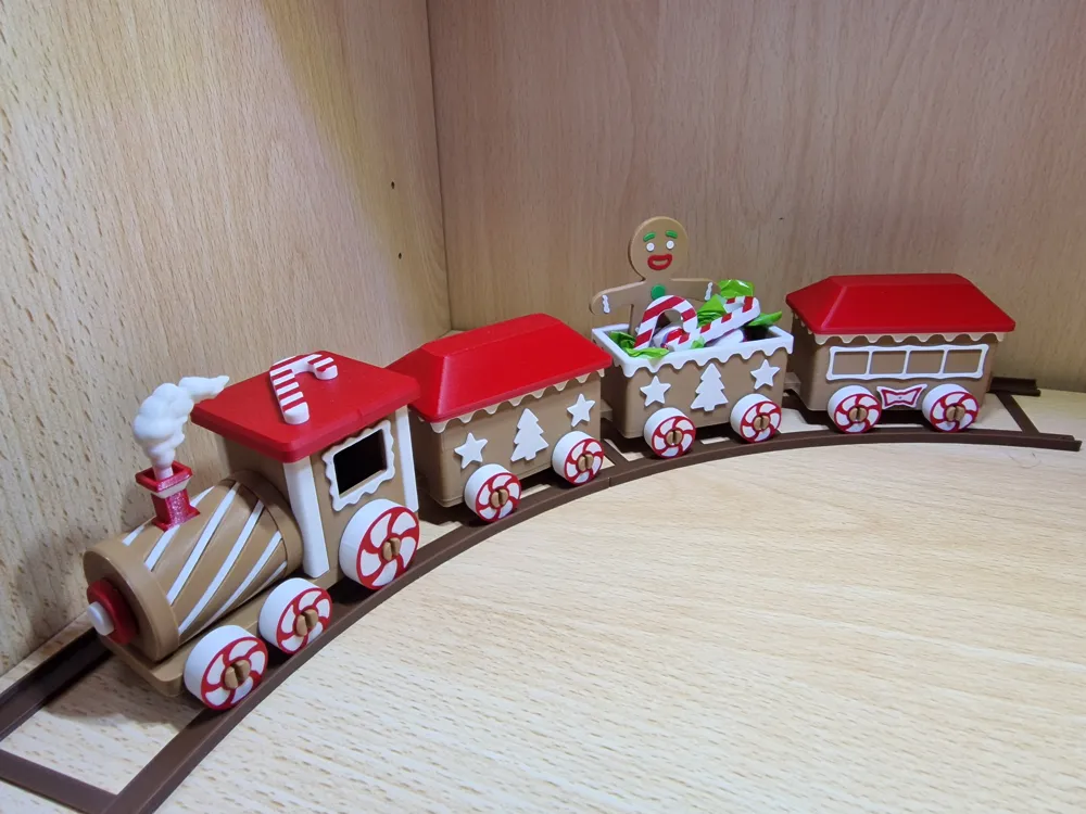 Gingerbread christmas train - Free 3D Print Model - MakerWorld