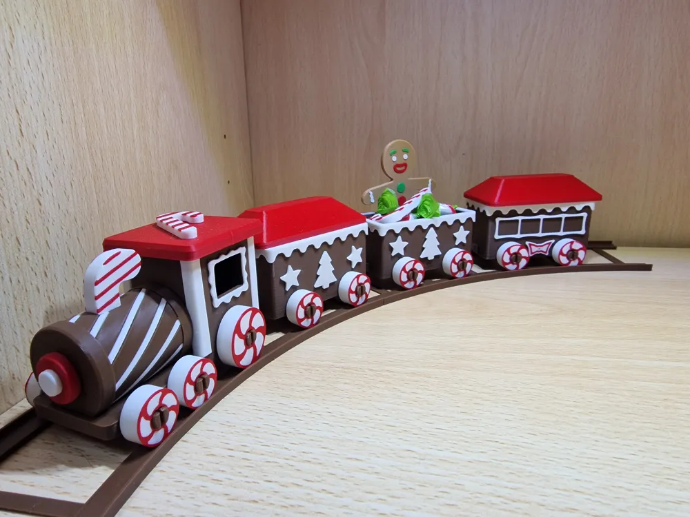 Gingerbread christmas train - Free 3D Print Model - MakerWorld