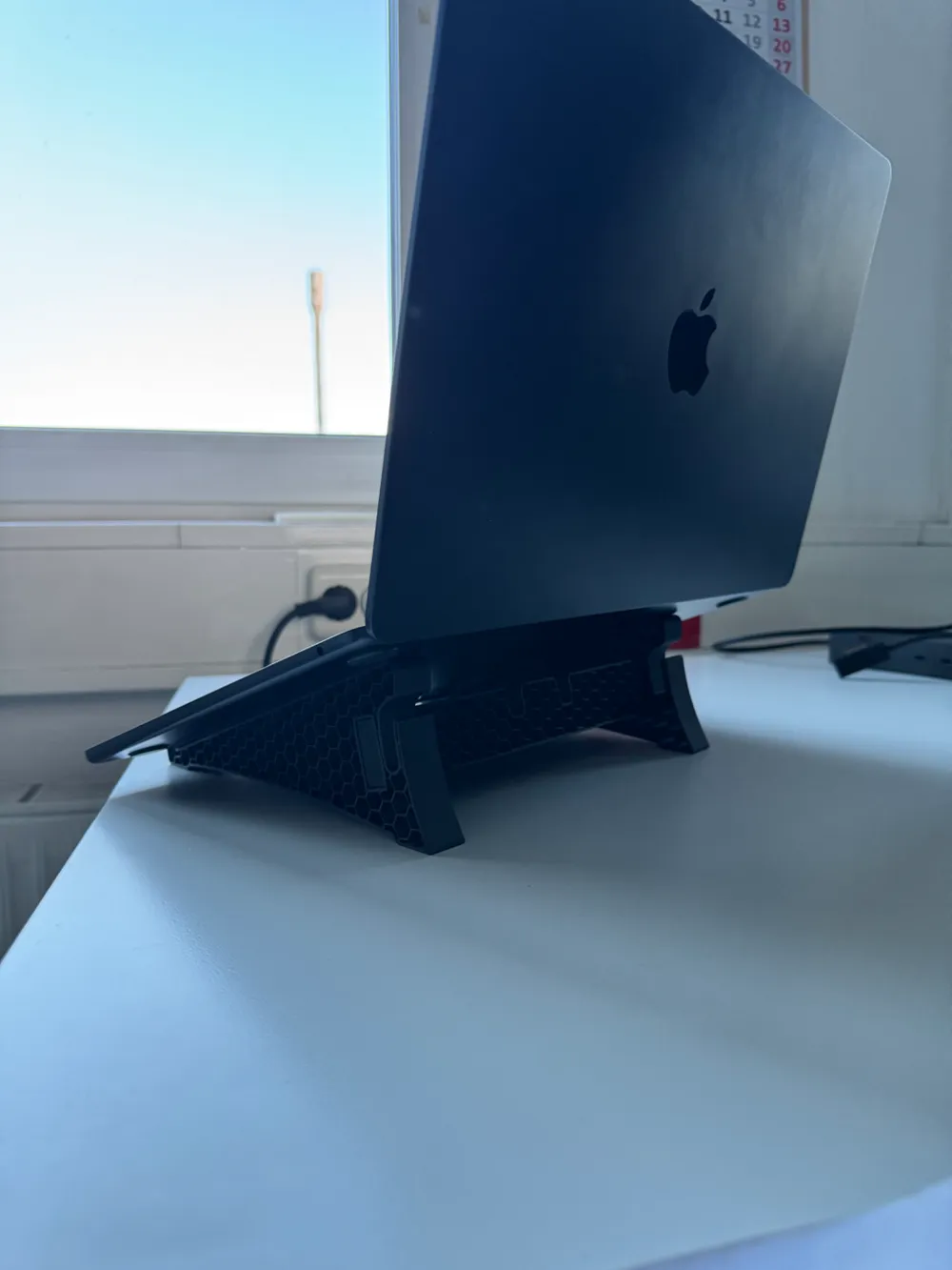 (NEW) Laptop Stand for Travel by pbc 3D - MakerWorld