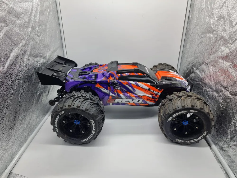 Traxxas E-Revo 1:8 TPU 尾翼 RC 无刷电机 来自 R.Werner Print - MakerWorld
