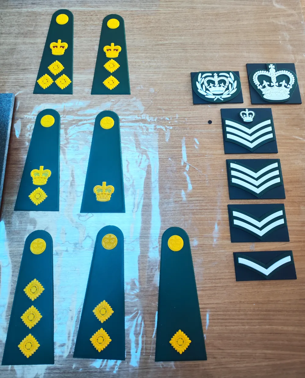 British Army Ranks + Cadet Under Officer and 2Lt by anewton - MakerWorld