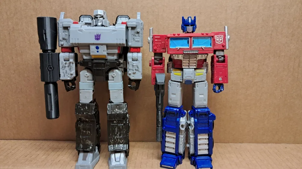 Transformers Siege Megatron Height Thigh Upgrade by Curly Fries ...