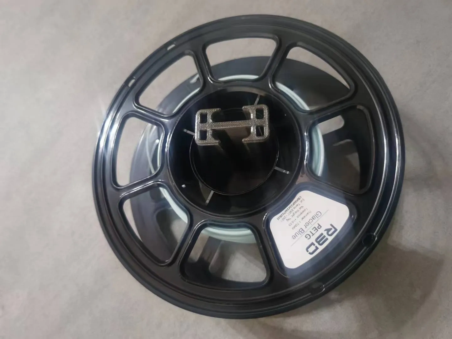 Wall-mounted filament rack by 吃个奶酪 - MakerWorld