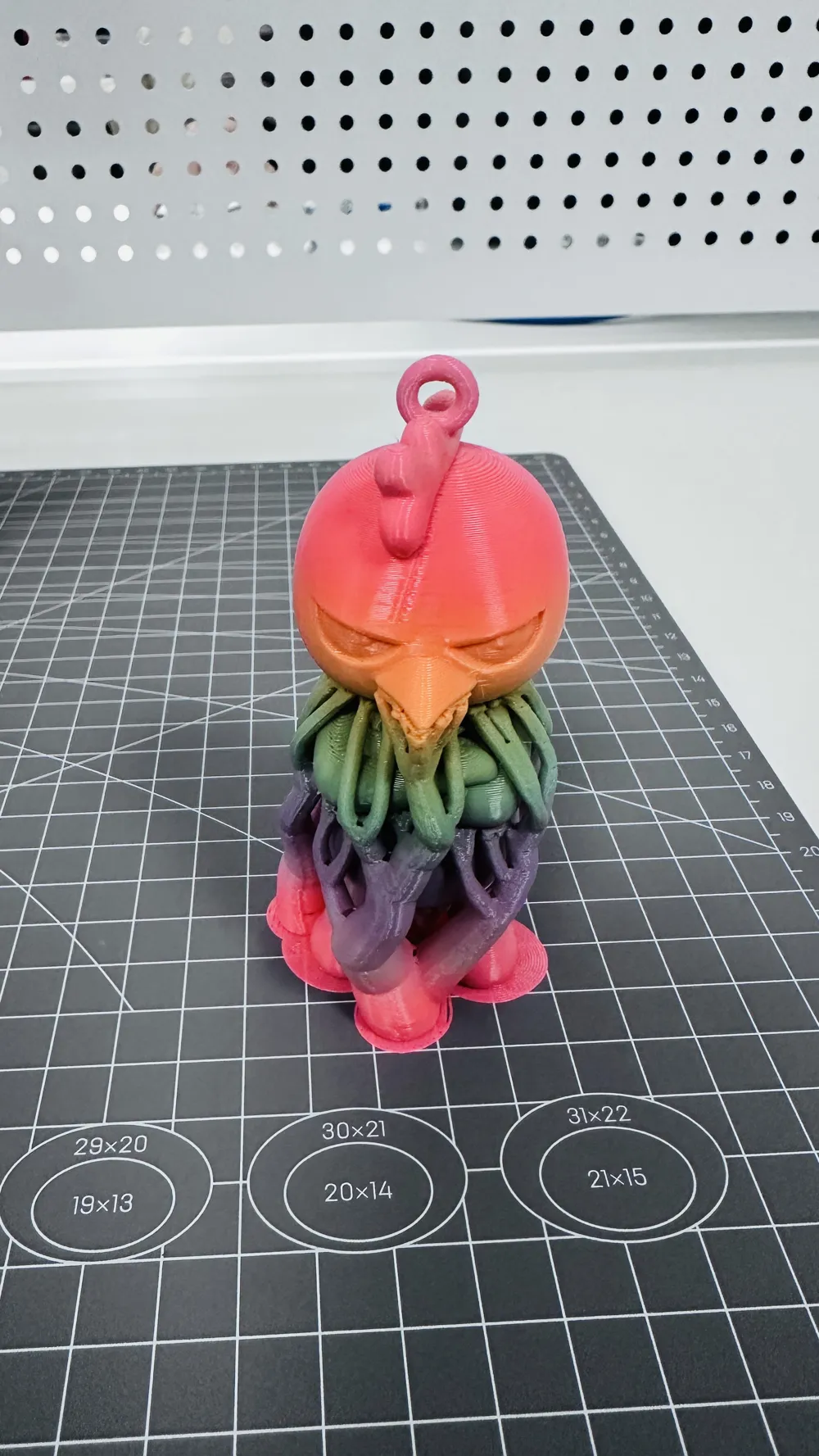 【十二生肖・高冷傲娇鸡】圆滚黑煤球？不！是生肖界的冷萌担当！ - 免费 3D 打印模型 - MakerWorld