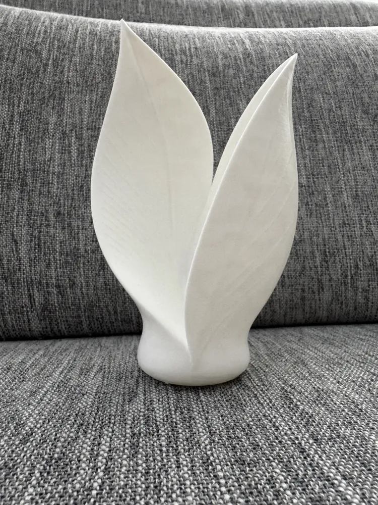 Elegant Leaf Vase by Biťo1 MakerWorld: Download Free 3D Models