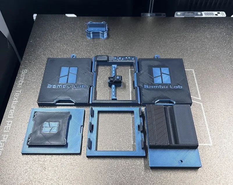 Bambu Lab H2S Christmas Ornament - Free 3D Print Model - MakerWorld