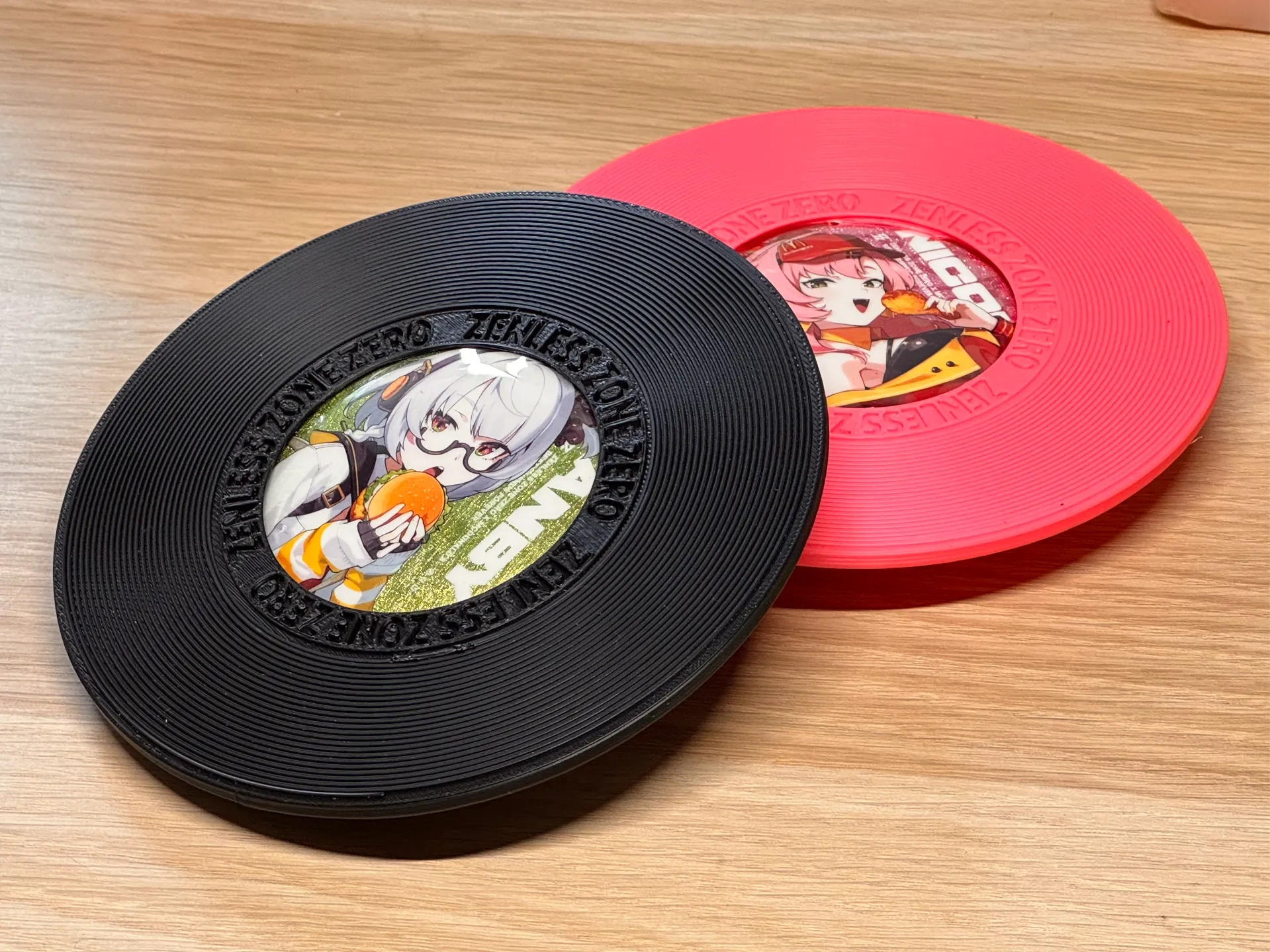 ZZZ Vinyl Record Style Badge Magnetic Display Case by Akerueh7 ...