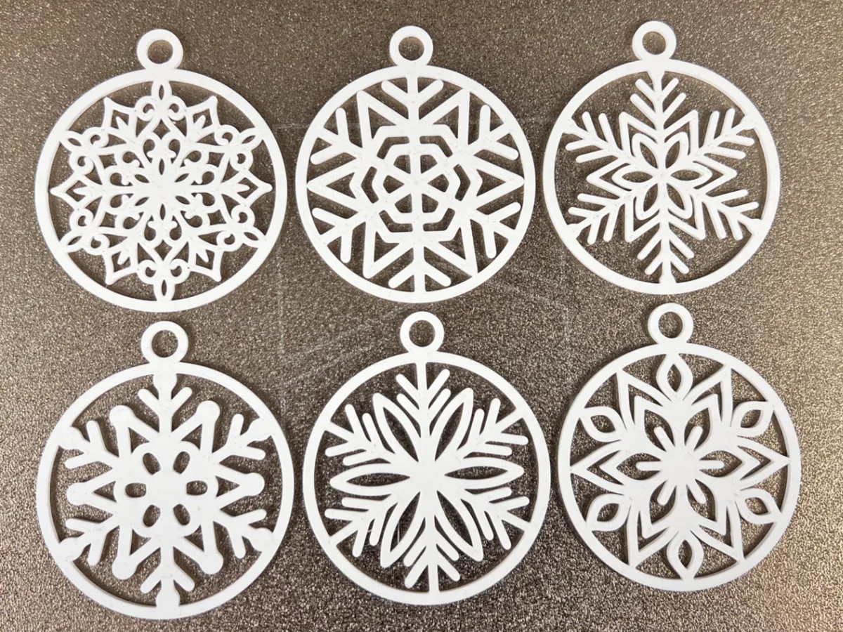 Christmas Snowflake bauble decoration by Slashv2 MakerWorld: Download ...