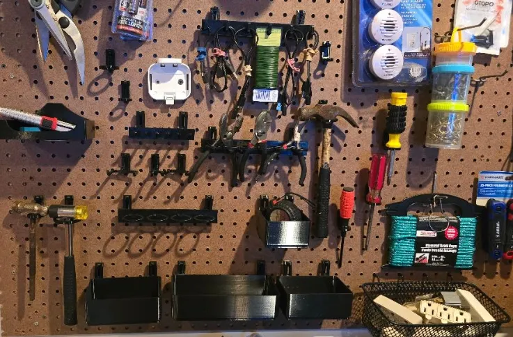 Pegboard Pegs, Hangers and Pegboard Strips - Free 3D Print Model ...