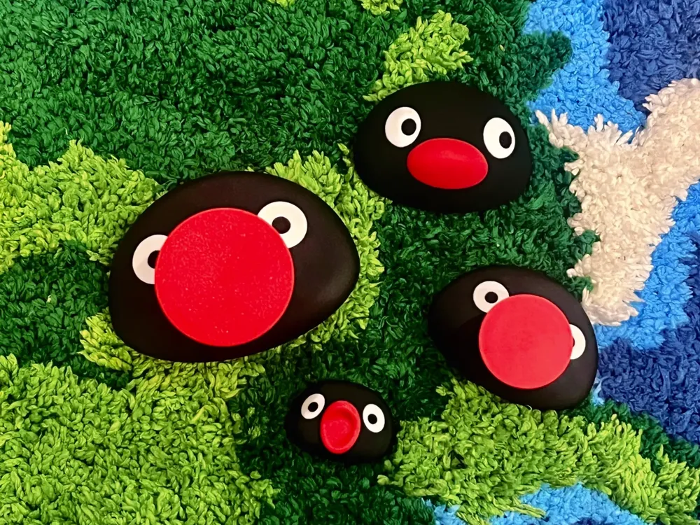 Pingu refrigerator magnets—sorted by color (no AMS required) by Mmm - MakerWorld