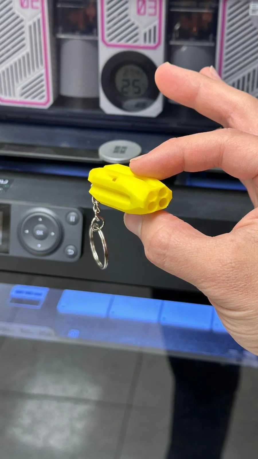 Mini Fischietto circolare ultra potente a 4 frequenze - Modello di ...