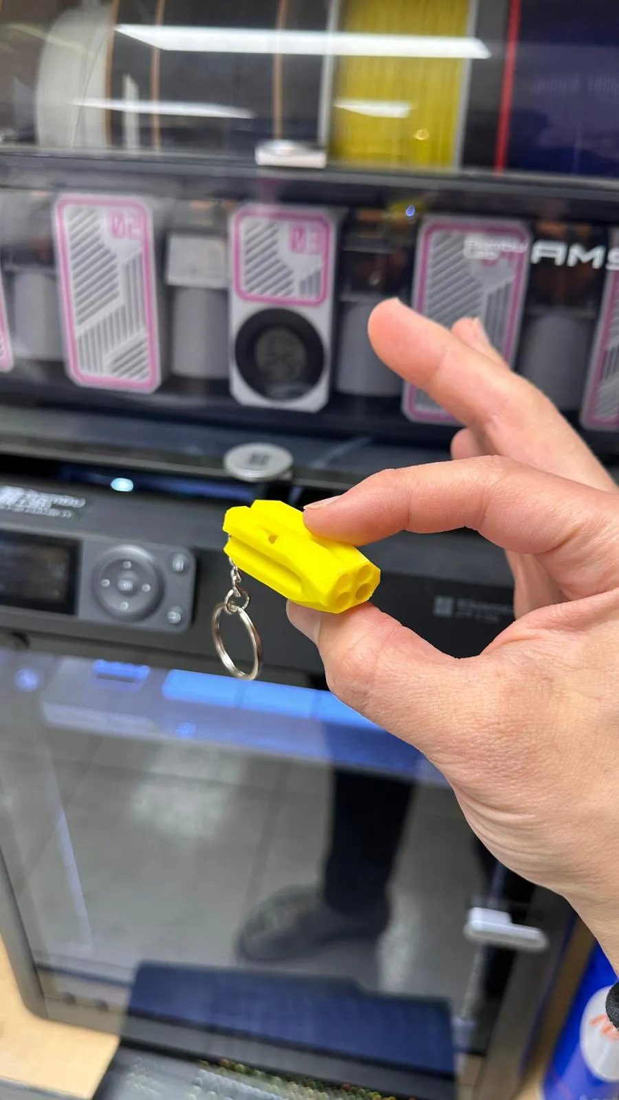 Mini Fischietto circolare ultra potente a 4 frequenze - Modello di ...