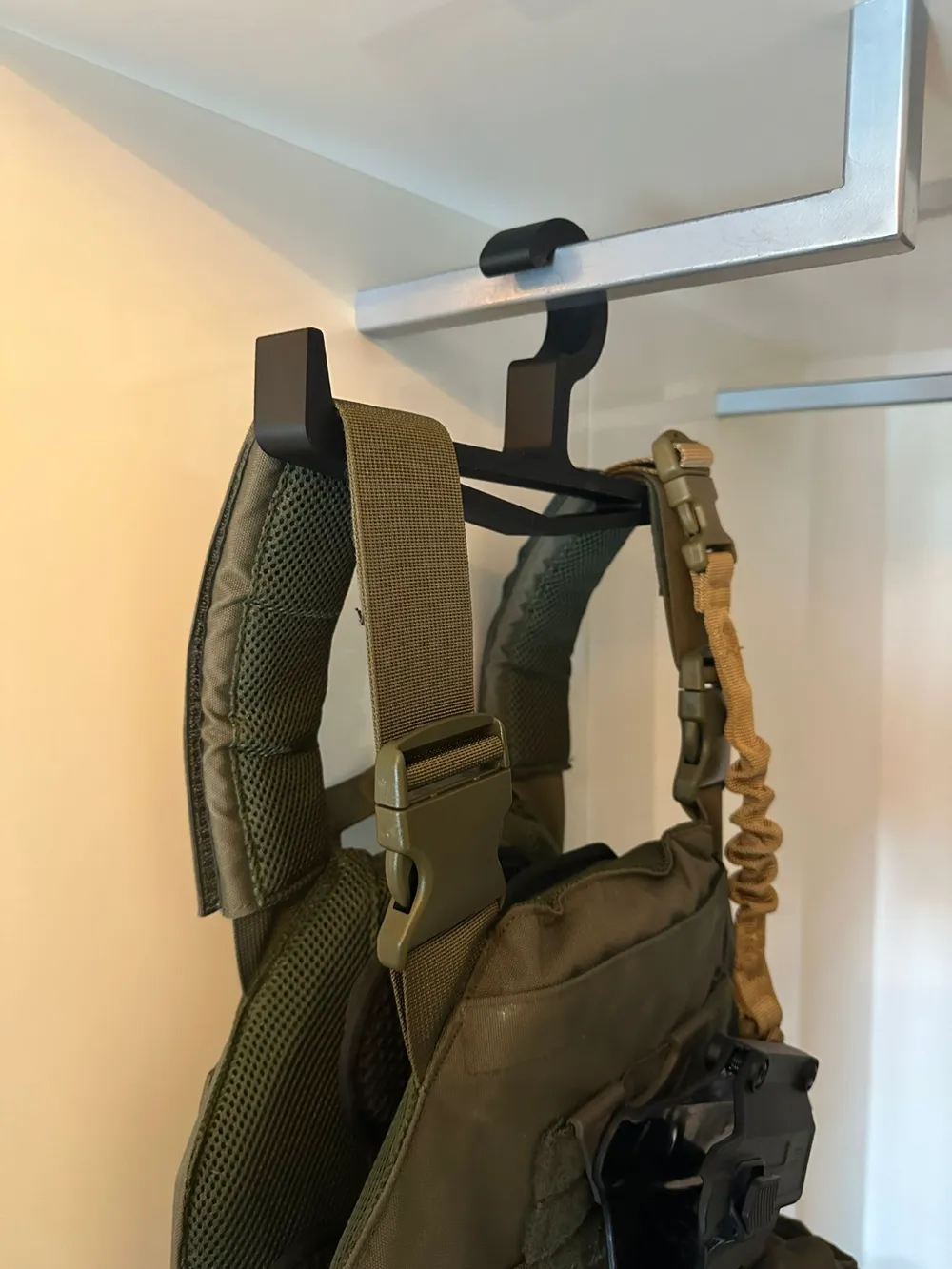 Plate carrier holder / Plattenträger Halter by Landvoigt MakerWorld ...