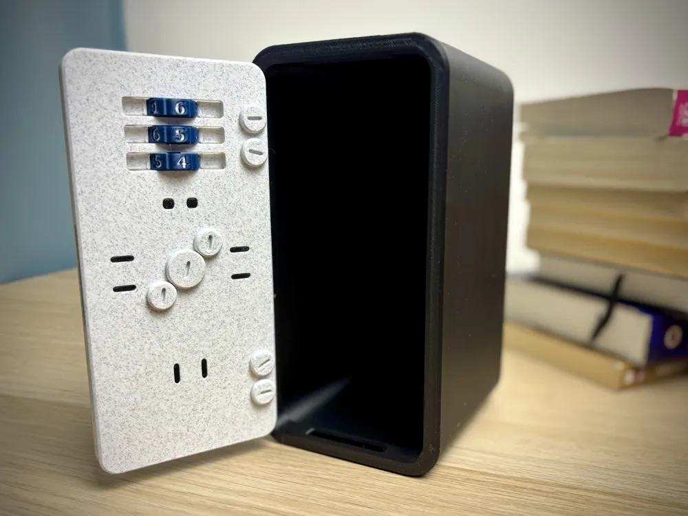 Book Nook Safe | Money Bank | Lock | Piggy Bank - Free 3D Print Model ...