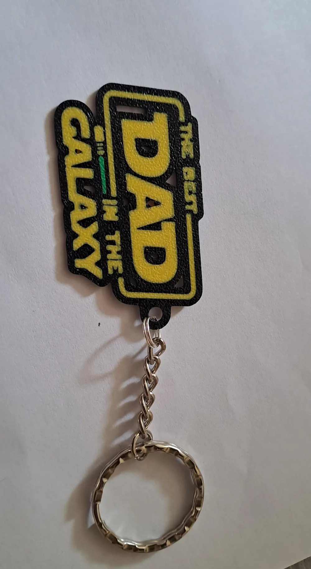 Best Dad in the Galaxy Keychain - Free 3D Print Model - MakerWorld