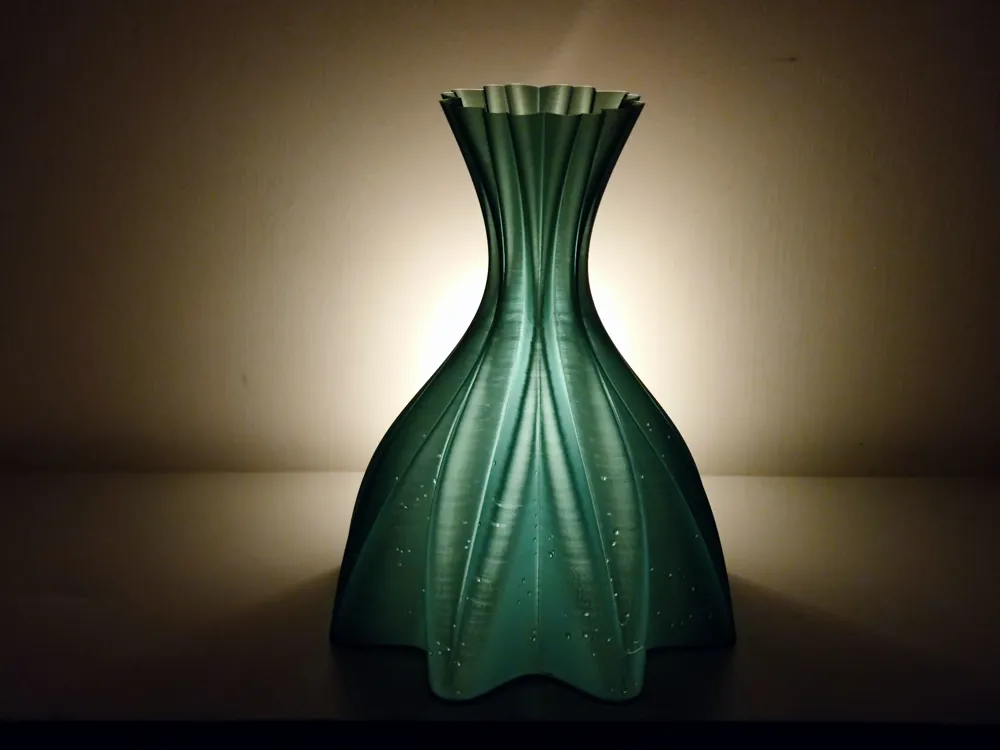 Translucent Lobed Vase (3 sizes) - Free 3D Print Model - MakerWorld