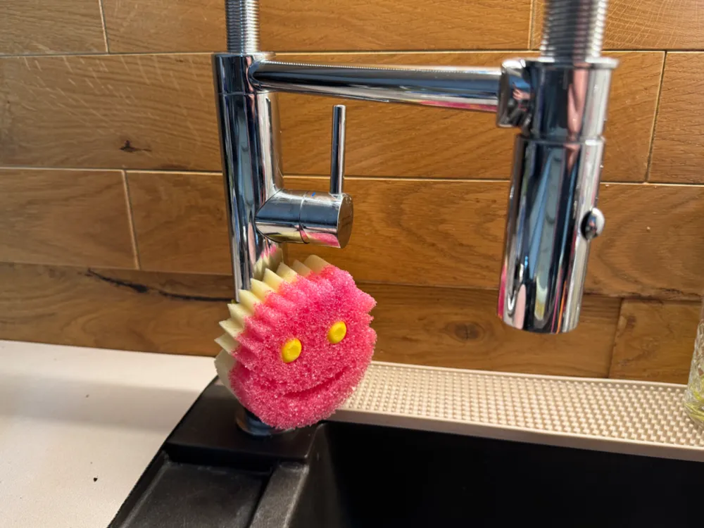 Snap-On Scrub Daddy & Mommy Holder – Faucet Mount - Free 3D Print Model - MakerWorld