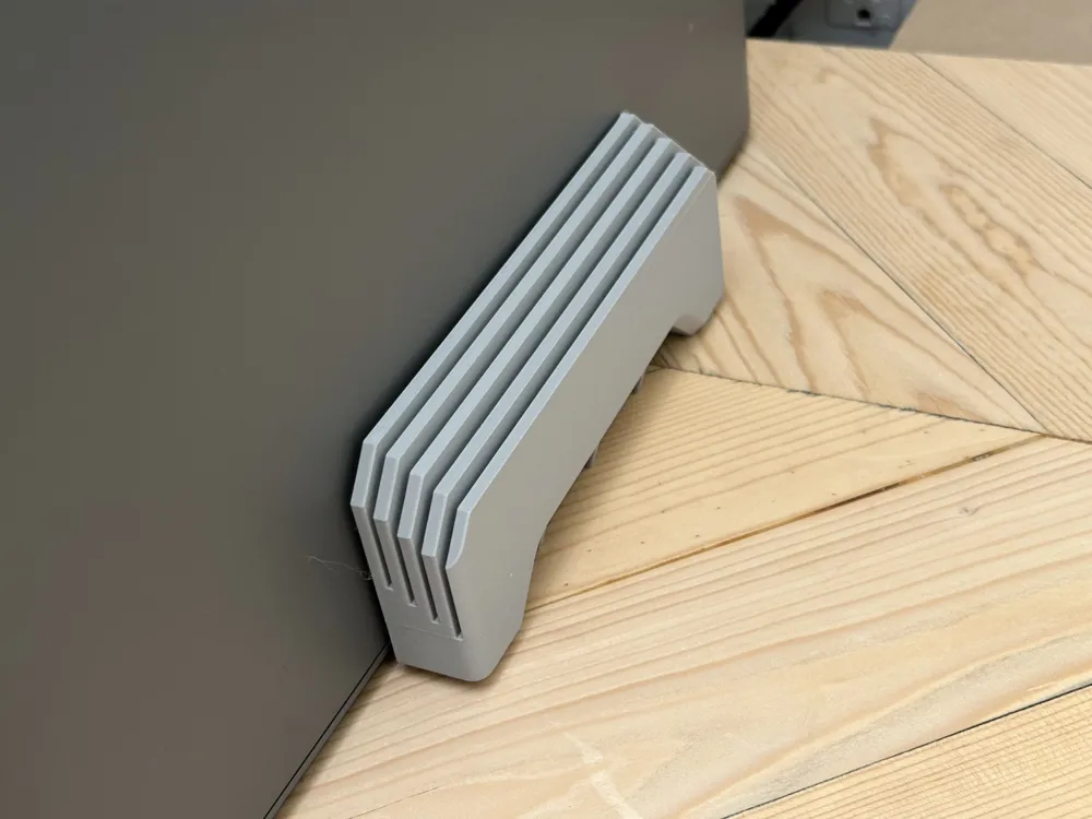 P2S/X2D Compact Build Plate Holder - Free 3D Print Model - MakerWorld