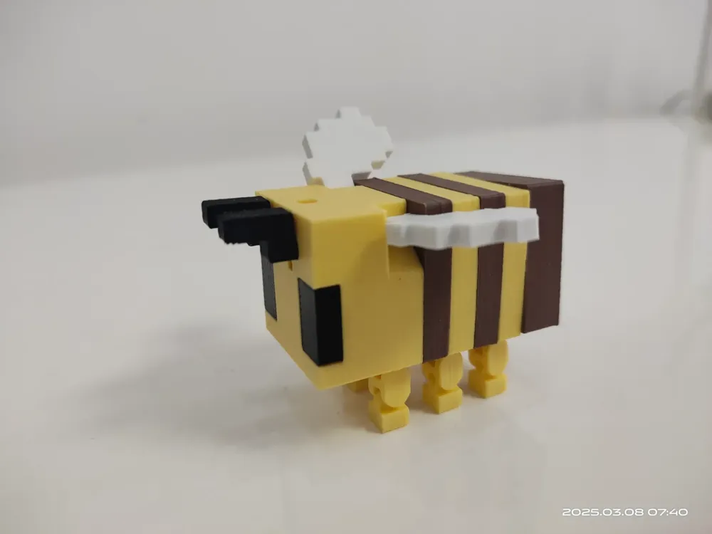 Minecraft Bee Articulated Storage Charm/Pendant No AMS required, print ...
