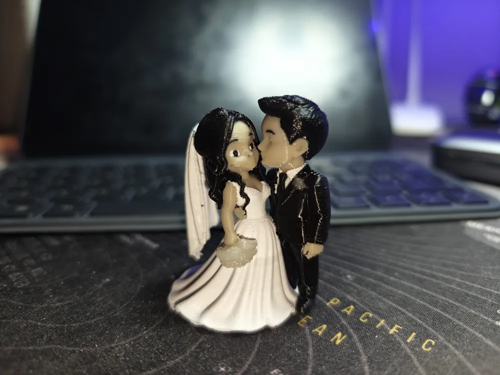 Kissing Couple No.2 - Wedding Cake Topper - Free 3D Print Model ...
