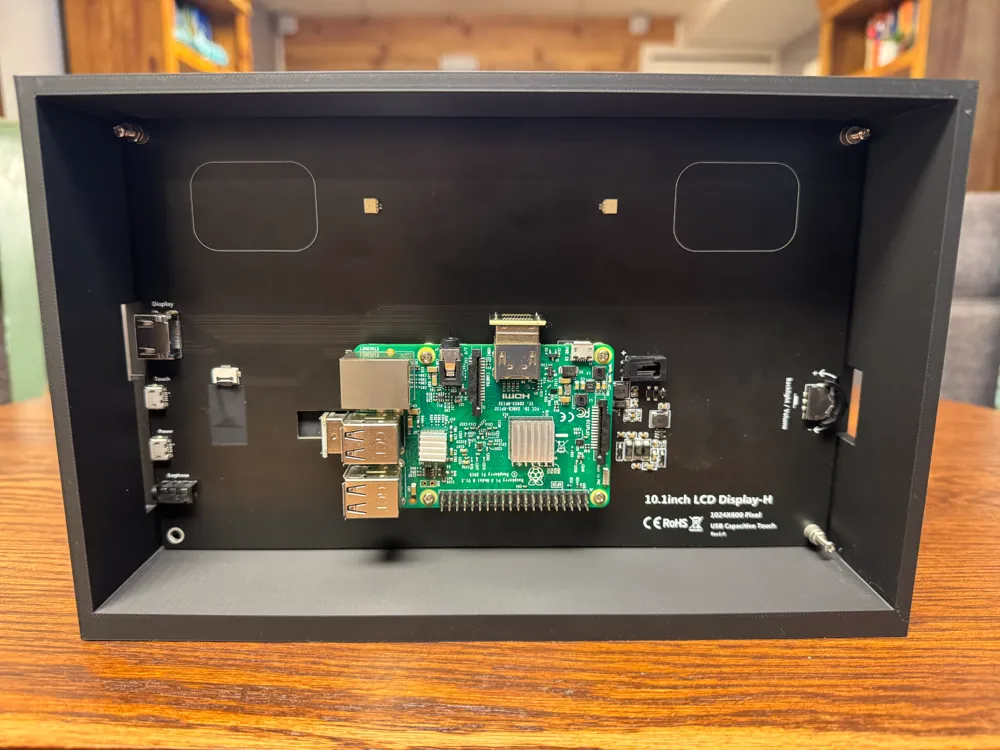 10" Touchscreen Case for Raspberry Pi by bluscreenz MakerWorld ...