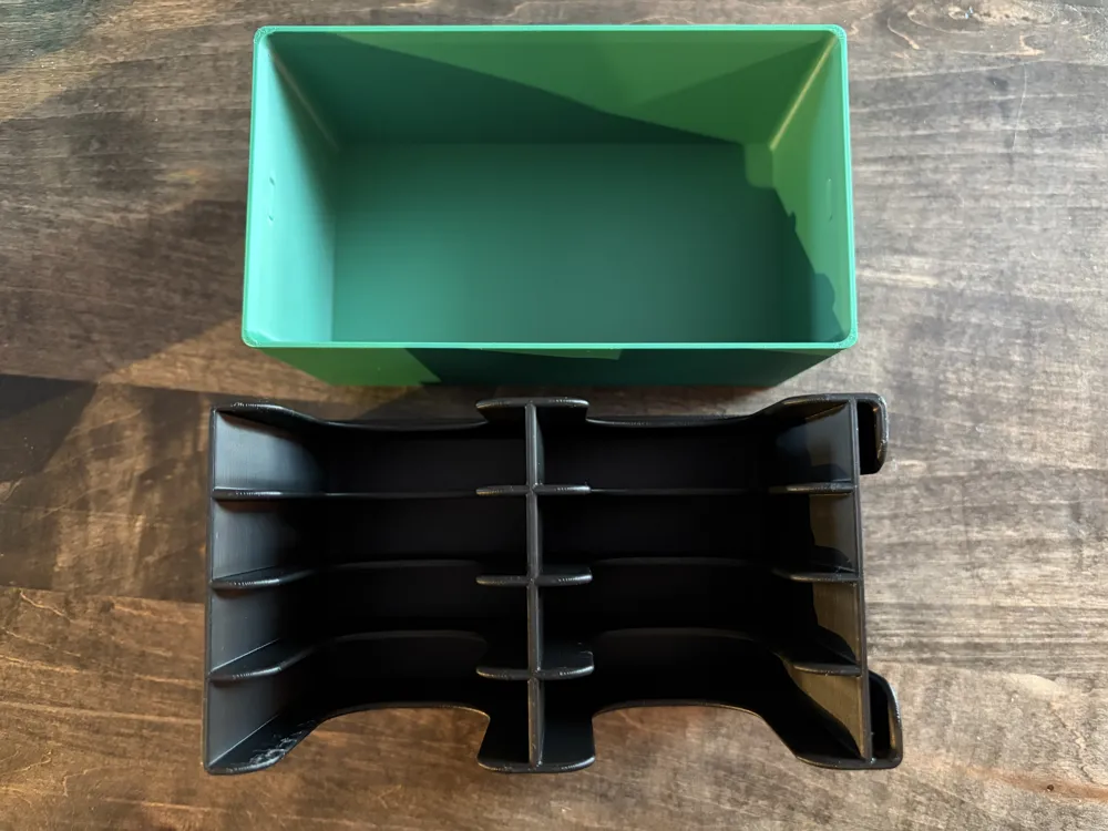 Dutch Blitz - 8 Deck - 8 Color - Card Box – Kostenloses 3D-Druckmodell ...