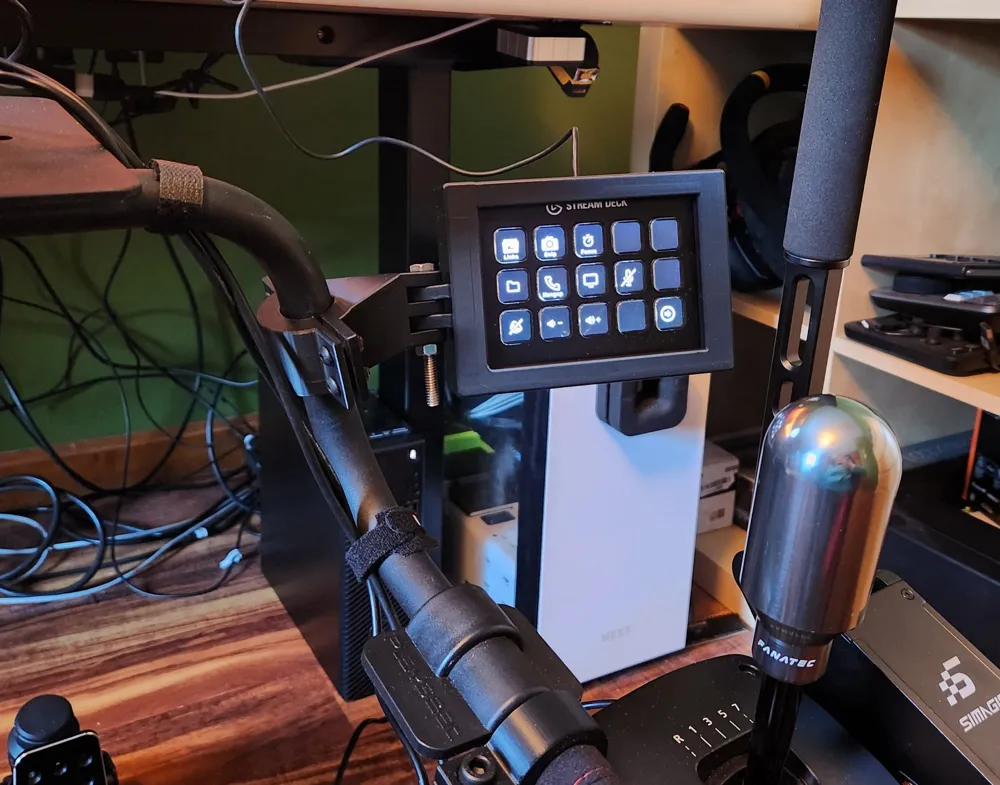Playseat Challenge Stream Deck Mount by geometrist MakerWorld: Download ...