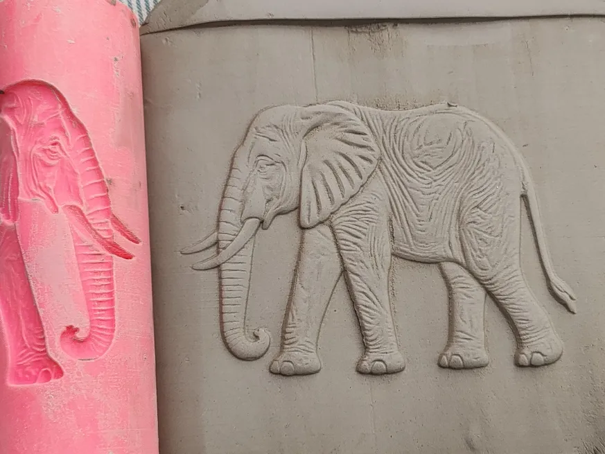 Texture Roller – Elephant Parade - Free 3D Print Model - MakerWorld