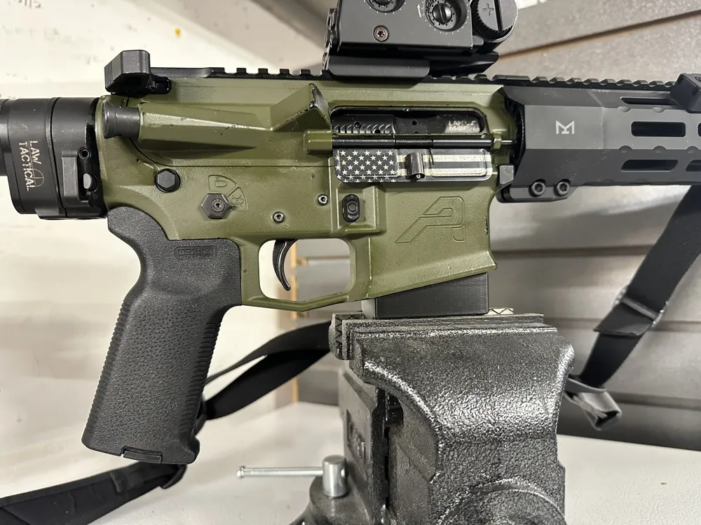 AR-15 Magwell Vise Block | ViseMag by McAuley502 MakerWorld: Download ...