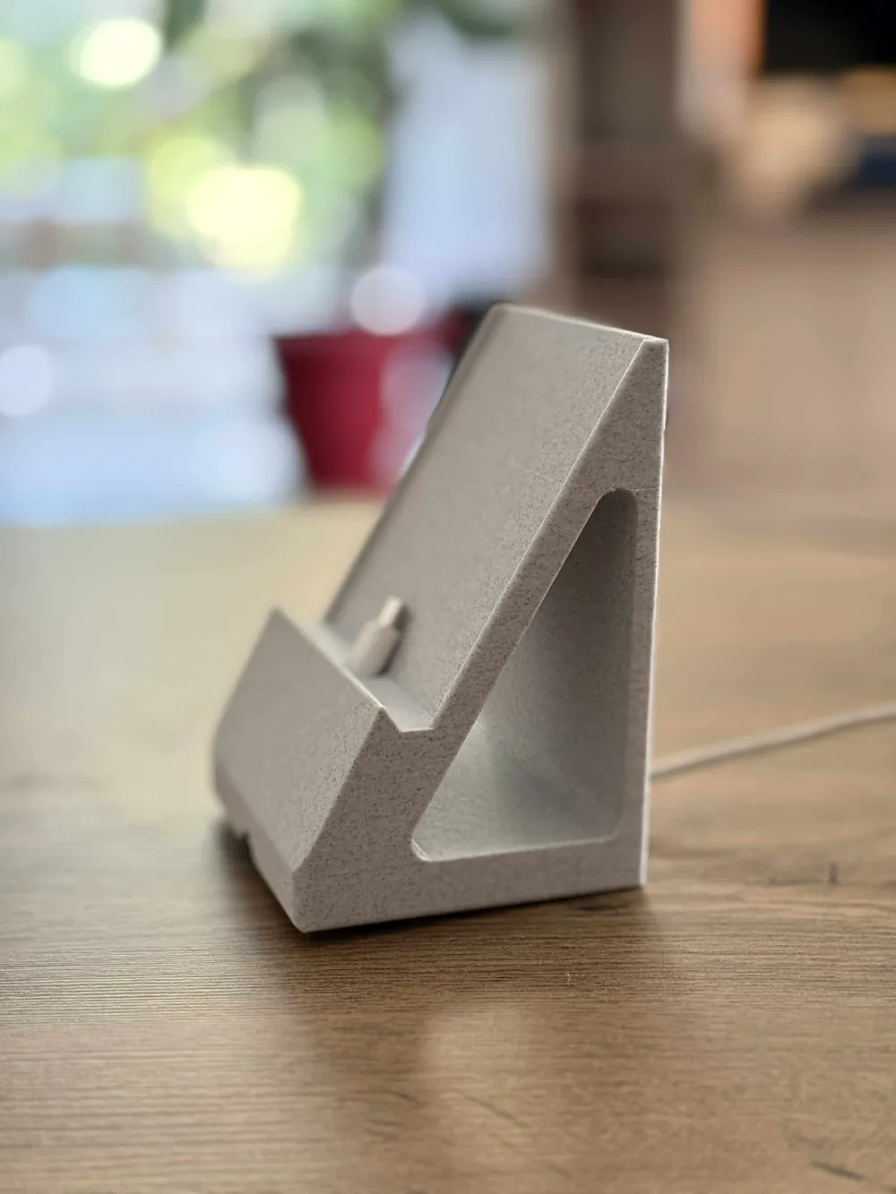Phone Stand by mle_3d MakerWorld: Download Free 3D Models