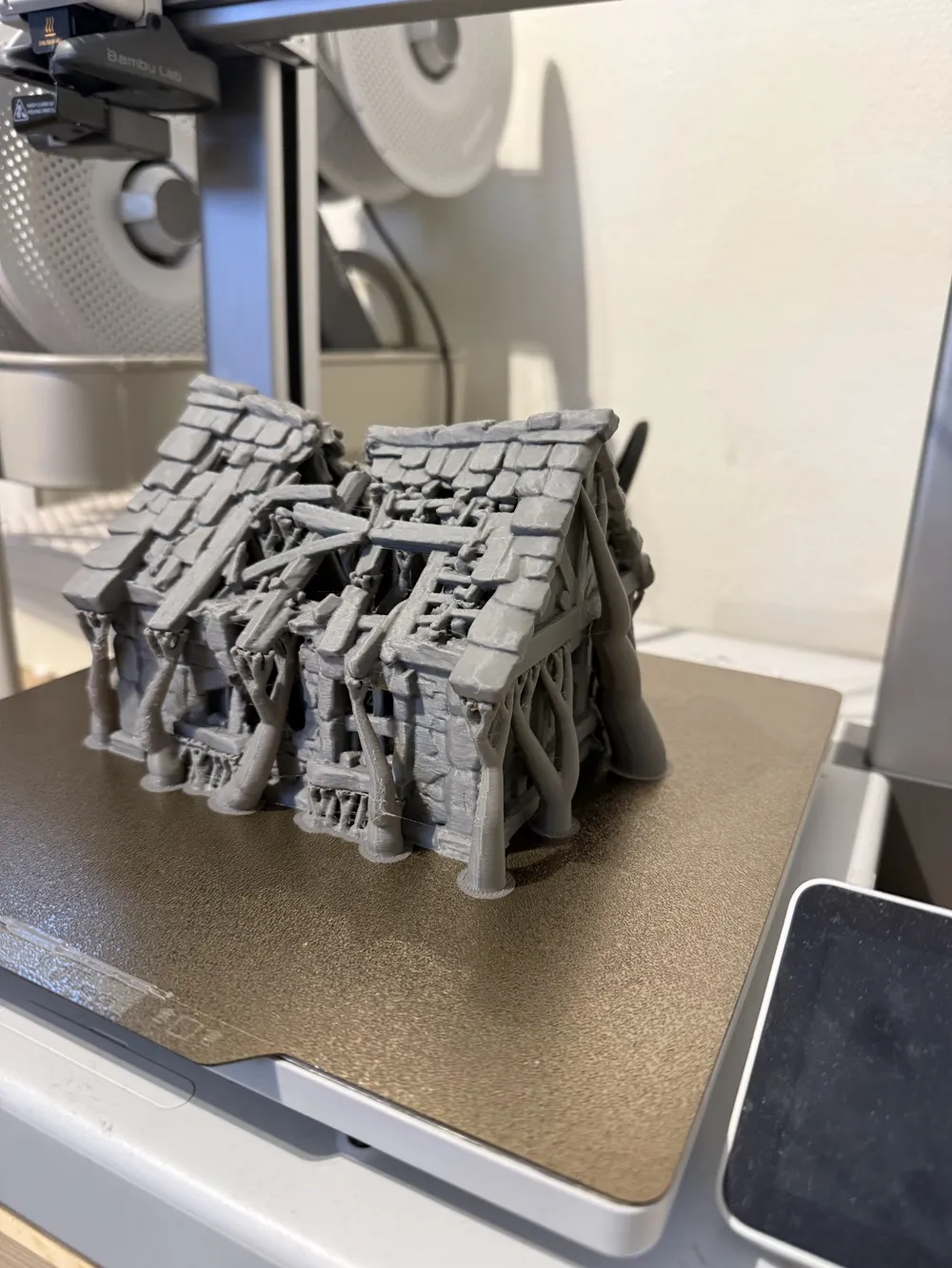 Ruined fantasy house - DND terrain - Free 3D Print Model - MakerWorld