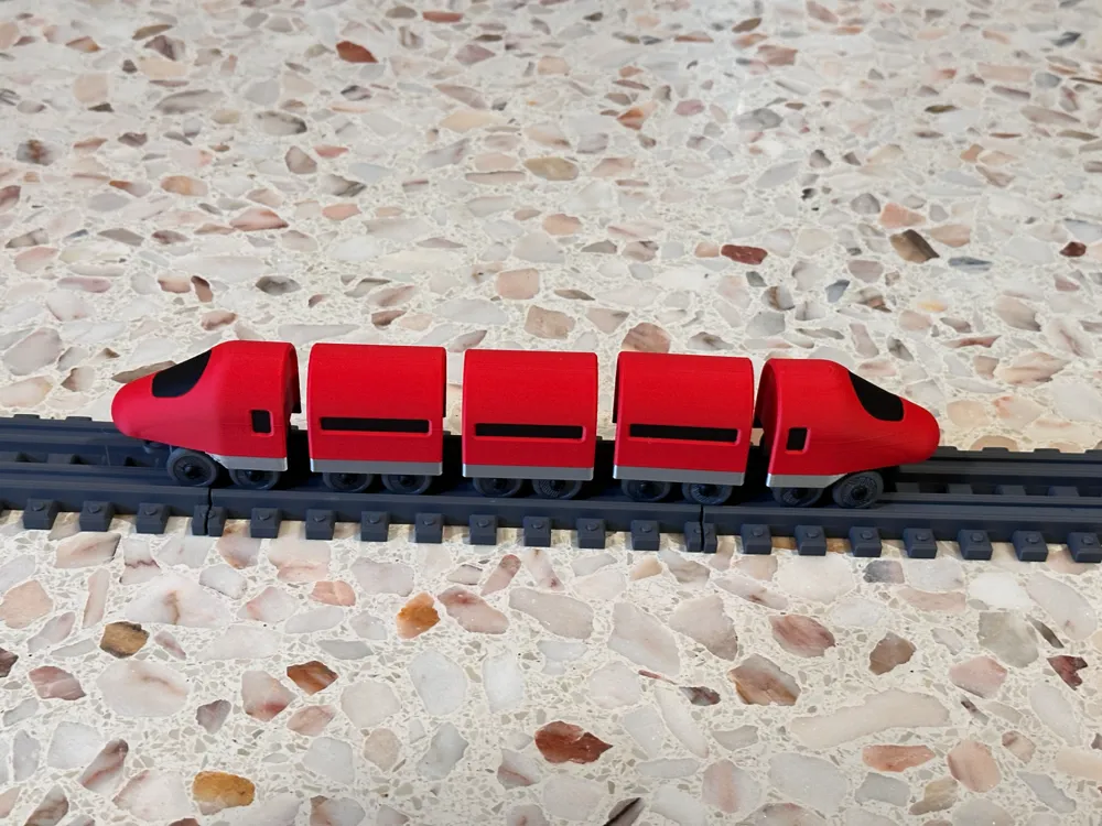TINY HIGH-SPEED TRAIN - Free 3D Print Model - MakerWorld