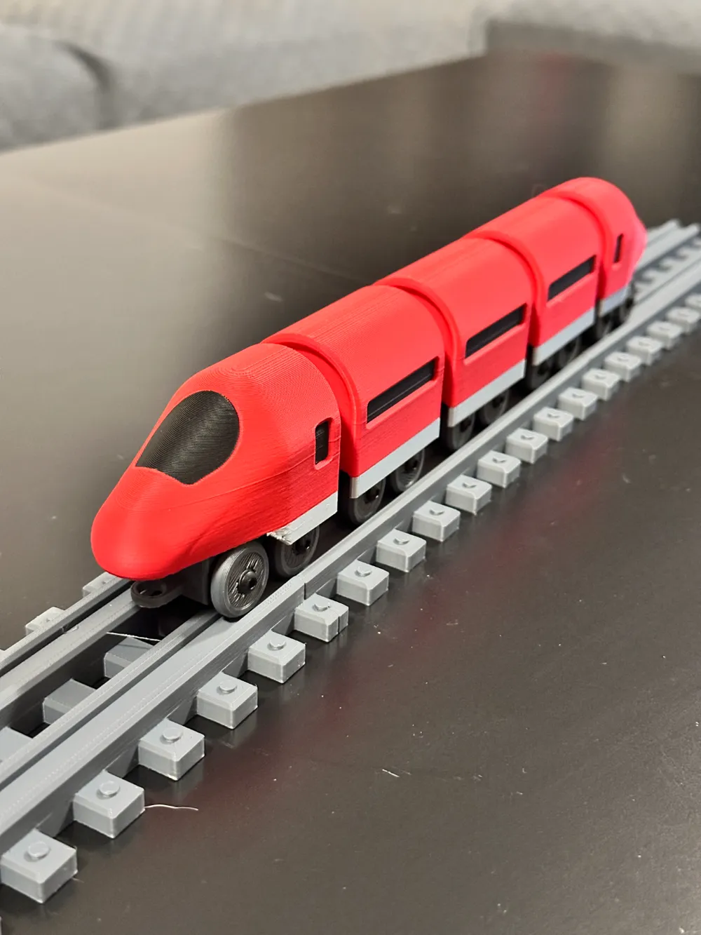 TINY HIGH-SPEED TRAIN - Free 3D Print Model - MakerWorld