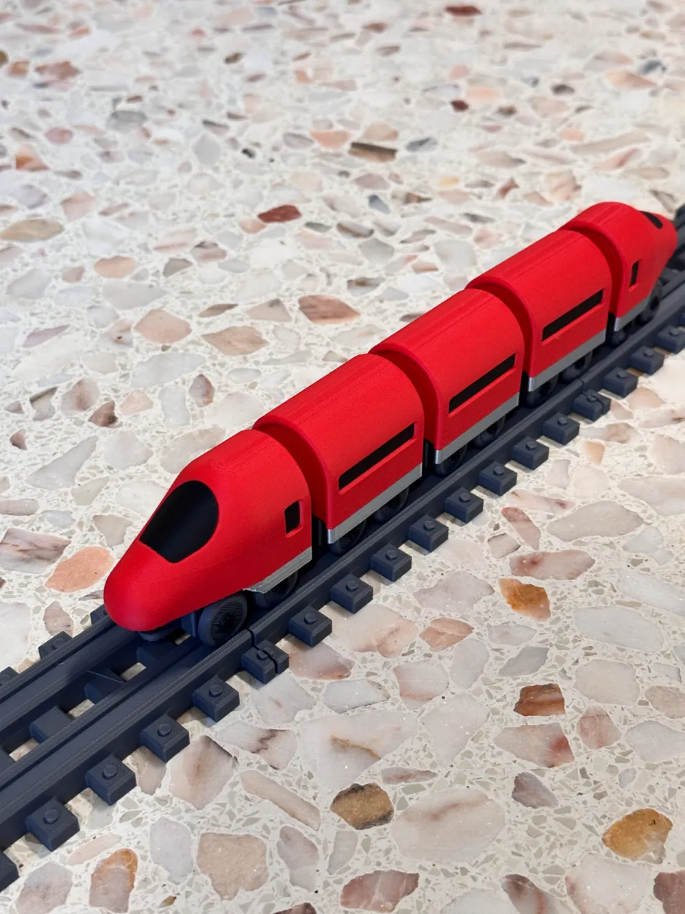 TINY HIGH-SPEED TRAIN - Free 3D Print Model - MakerWorld