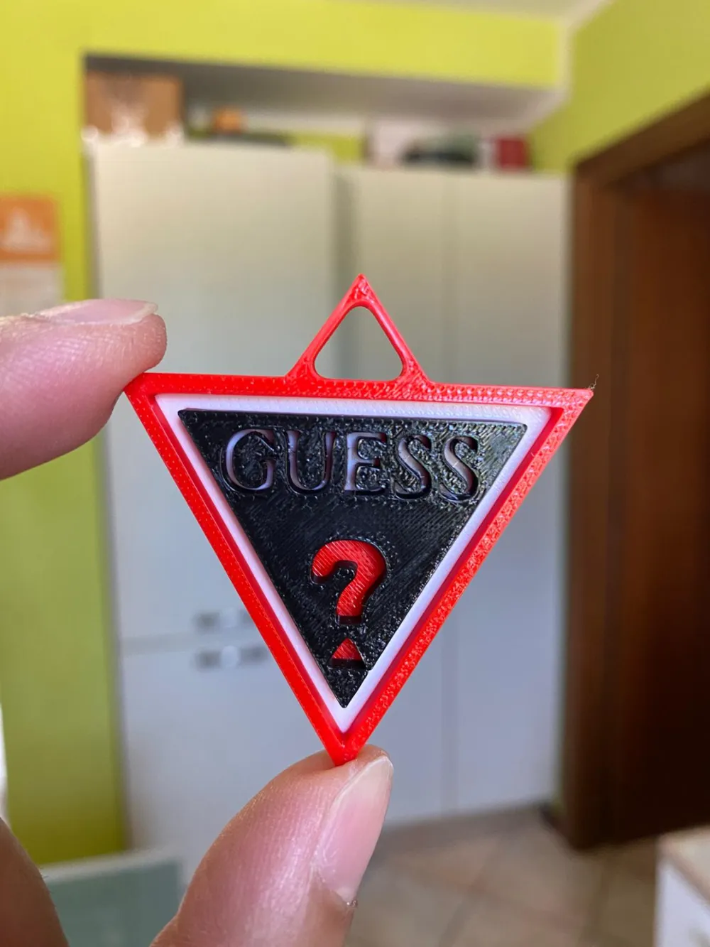 Keychain - Portachiavi Guess by crispinaus - MakerWorld