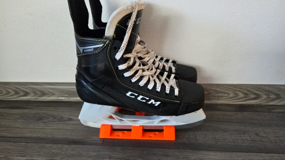 Ice skate holder by 3D Lab - MakerWorld