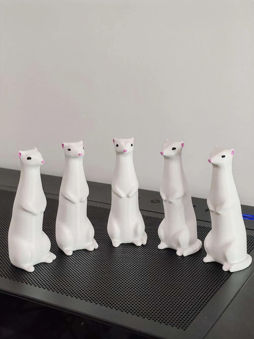 Cute White Ferret (single color) - Free 3D Print Model - MakerWorld