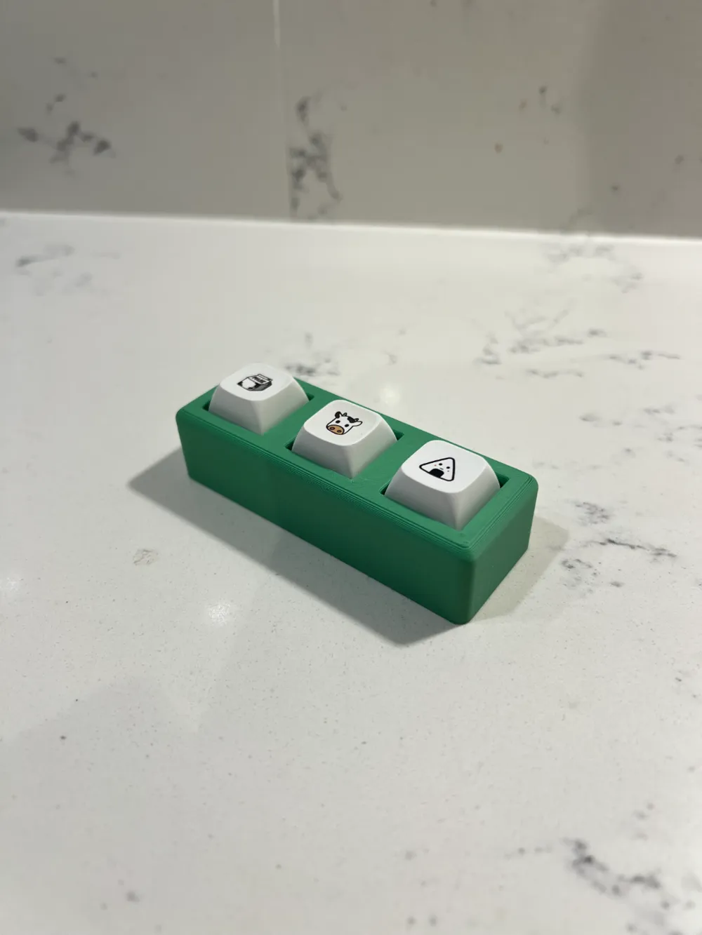 Clicker Fidget Toy V2 by 3D Accessory MakerWorld: Download Free 3D Models