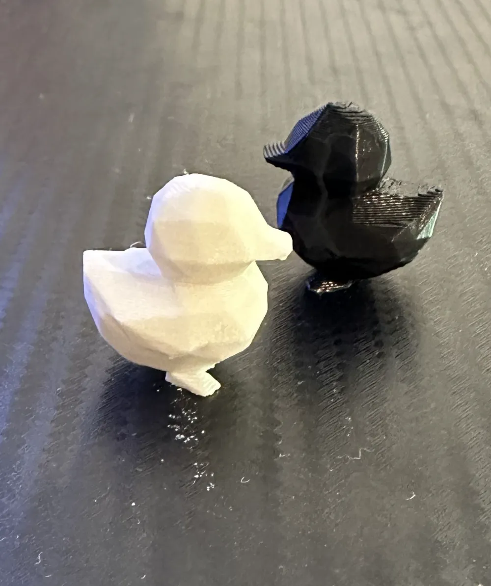 CUTE DUCK LOWPOLY 2G OF FILAMENT by Rocksmasher30 - MakerWorld