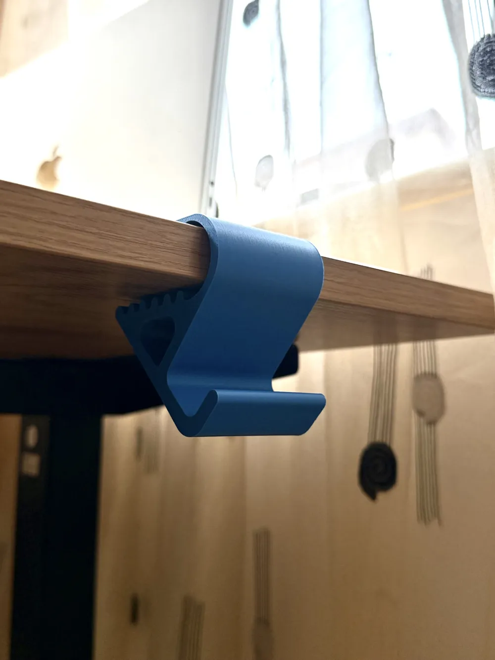 Backpack Desk Holder - Free 3D Print Model - MakerWorld