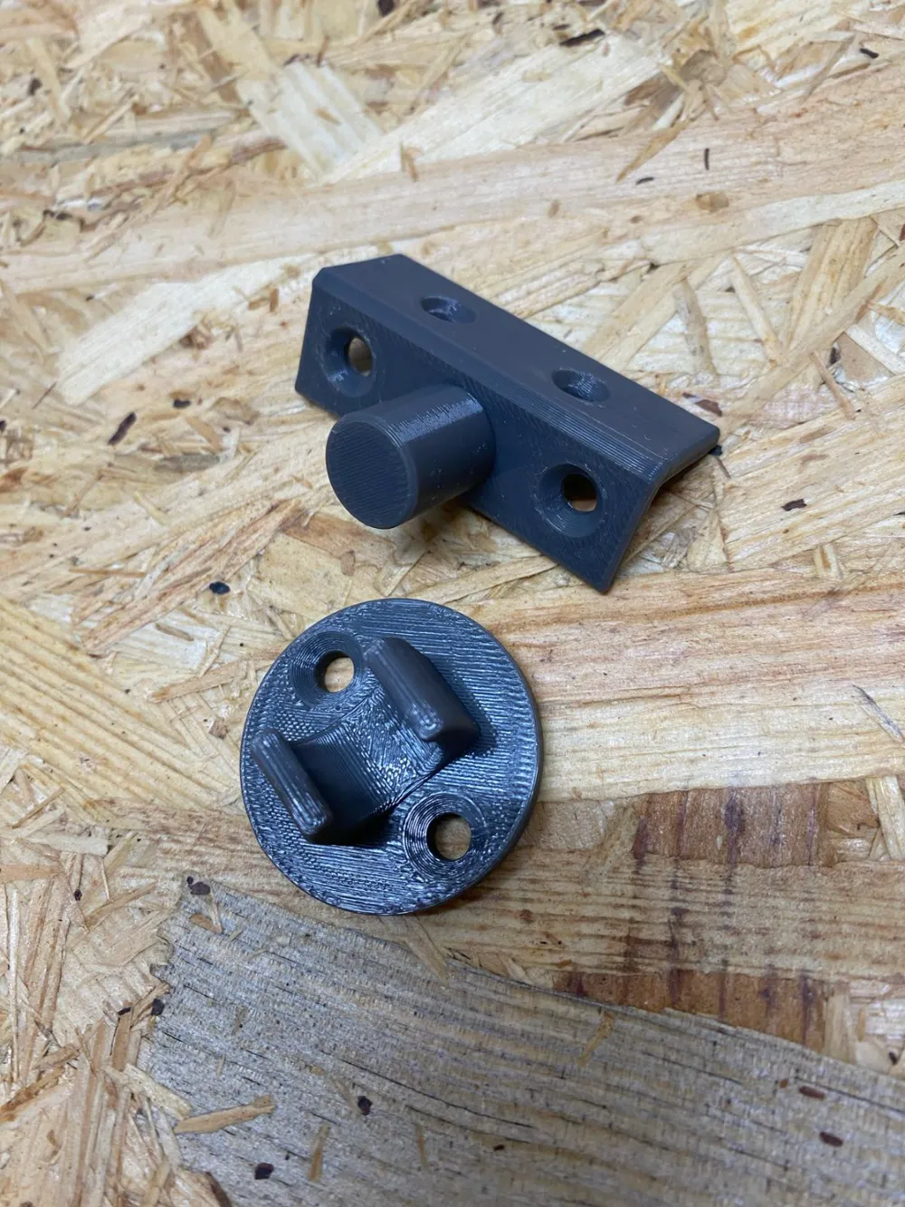 Latching mechanism by Joni MakerWorld: Download Free 3D Models