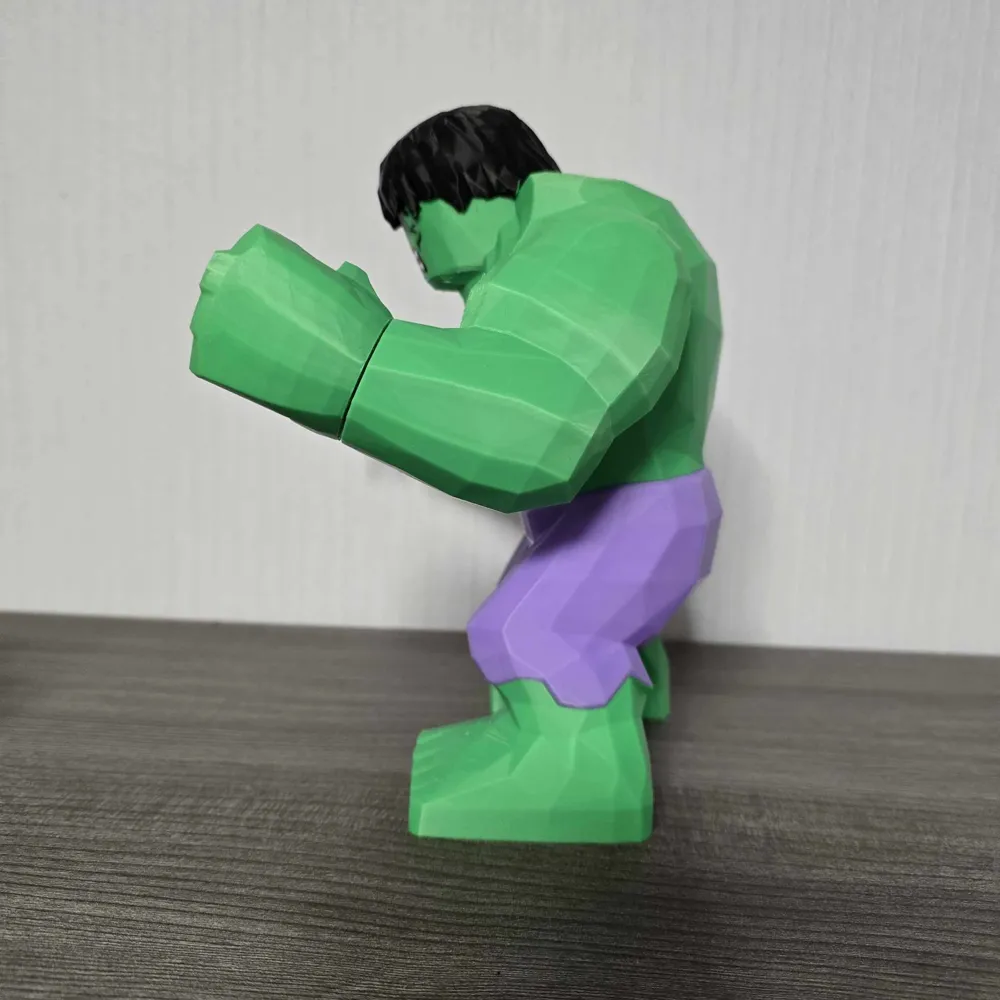 Hulk * ~22 cm - Free 3D Print Model - MakerWorld