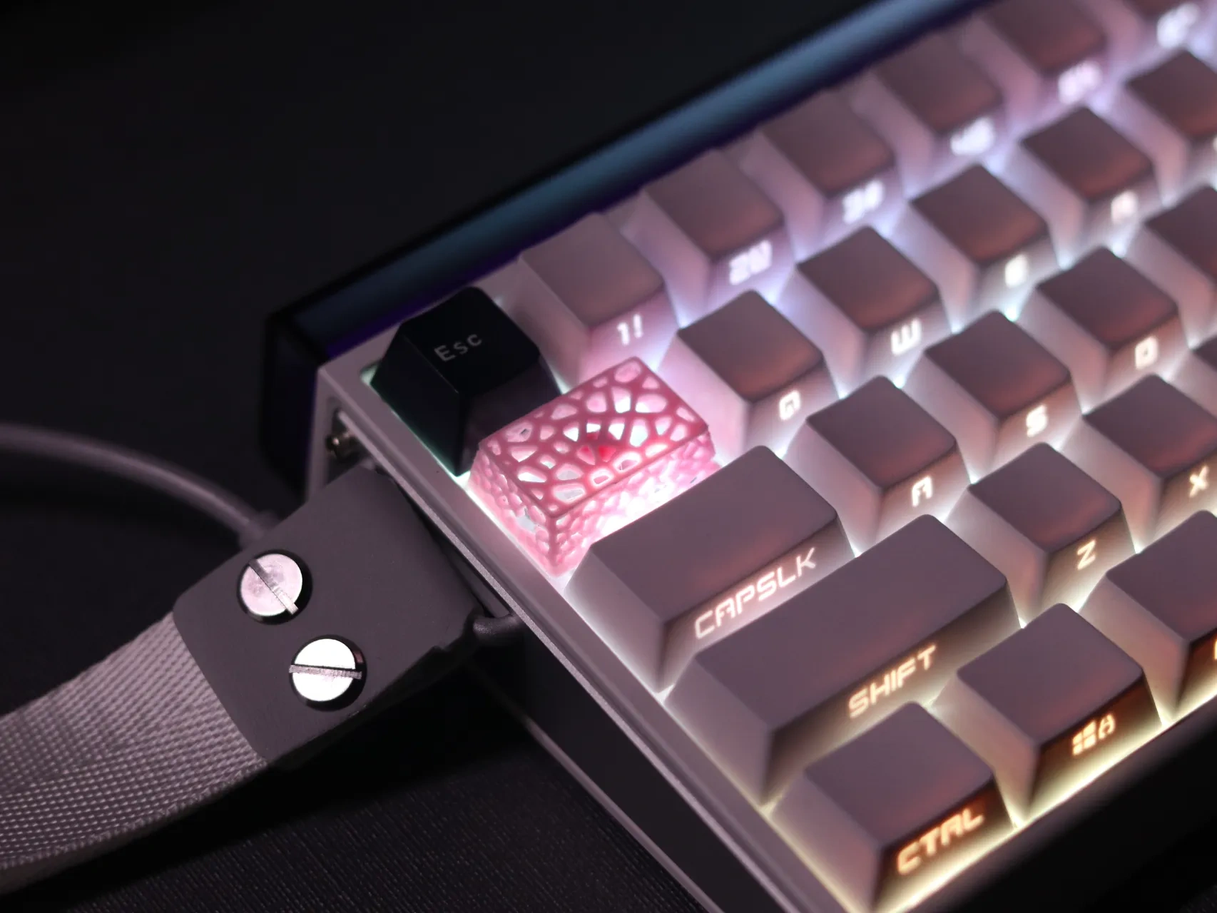 Hollow keycap tab, weighing only 1.07 grams of filament by Huhhhh_ - MakerWorld