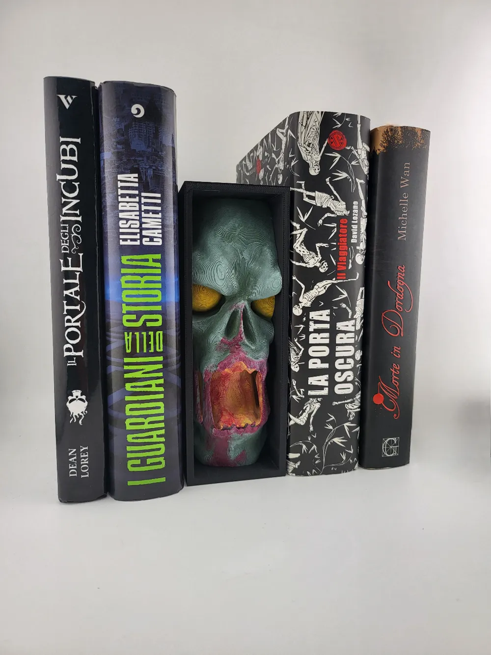 Alien book nook by Mad power MakerWorld: Download Free 3D Models